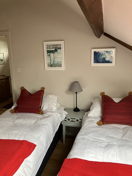 Luxury Own Horse Stay in Wiltshire